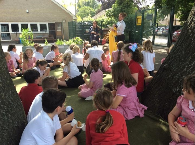 Launton Church of England Primary School - Going bananas for Fairtrade